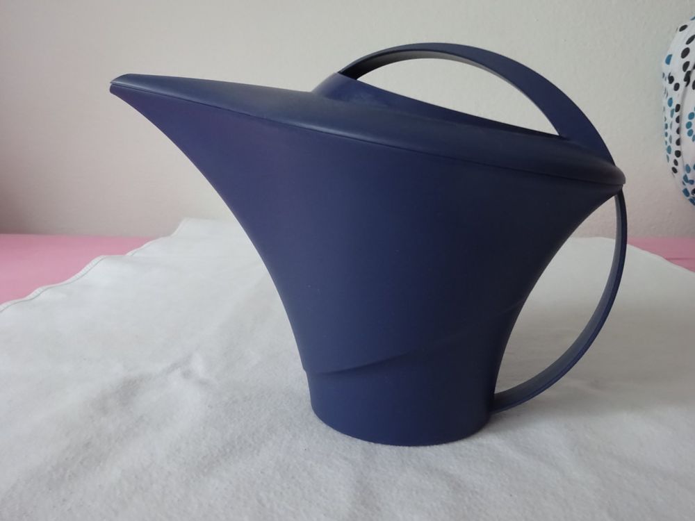 Tupperware Giesskanne blau ca. 1.5 l | Kaufen auf Ricardo