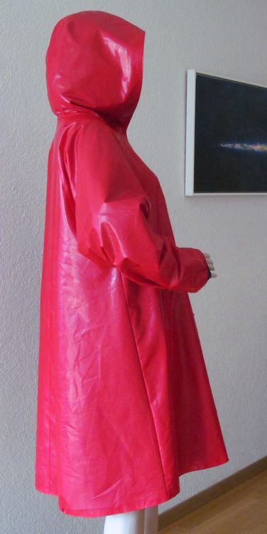 Roter Lackmantel Regenmantel Herluf Design Gr.40 80er Jahre (Gebraucht ...