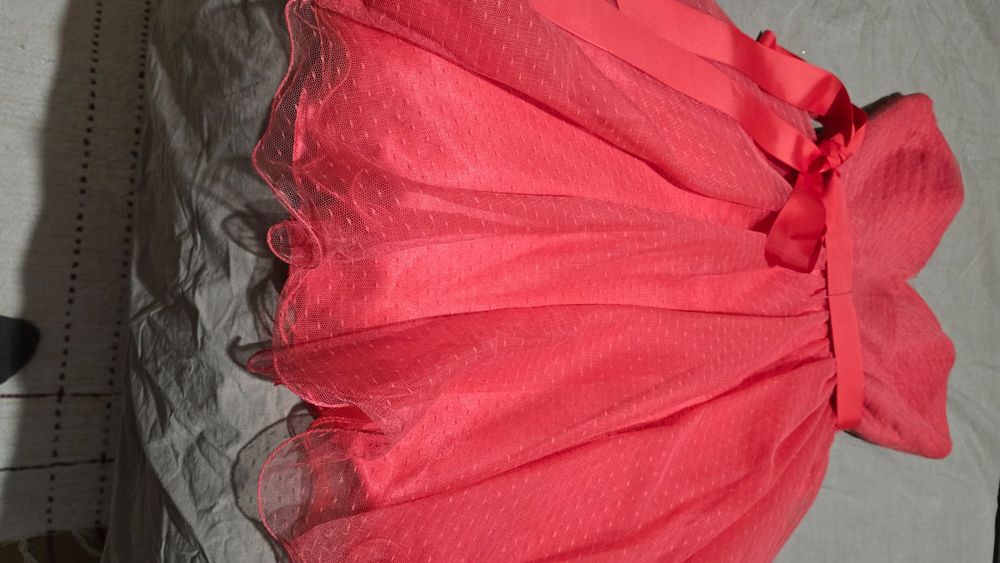 Robe corail à volants, idéale pour l'été! Taille 38. (D'occasion) à St ...