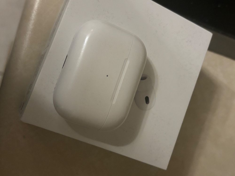 AirPods Pro 2eme Gen + magsafe charger | Acheter sur Ricardo