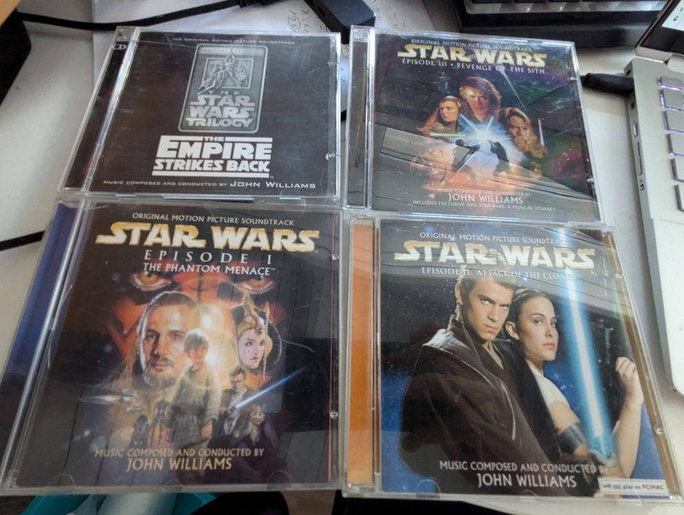 4 x Star Wars CDs - Episode I, II, III, V | Kaufen auf Ricardo