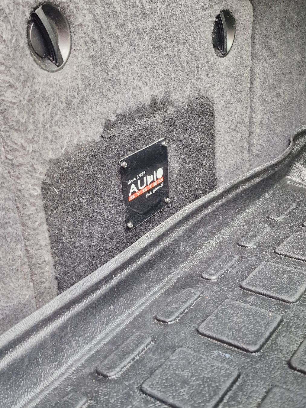 Audio System Logo Beleuchtet Sound System Auto Endstufe (Gebraucht) in ...