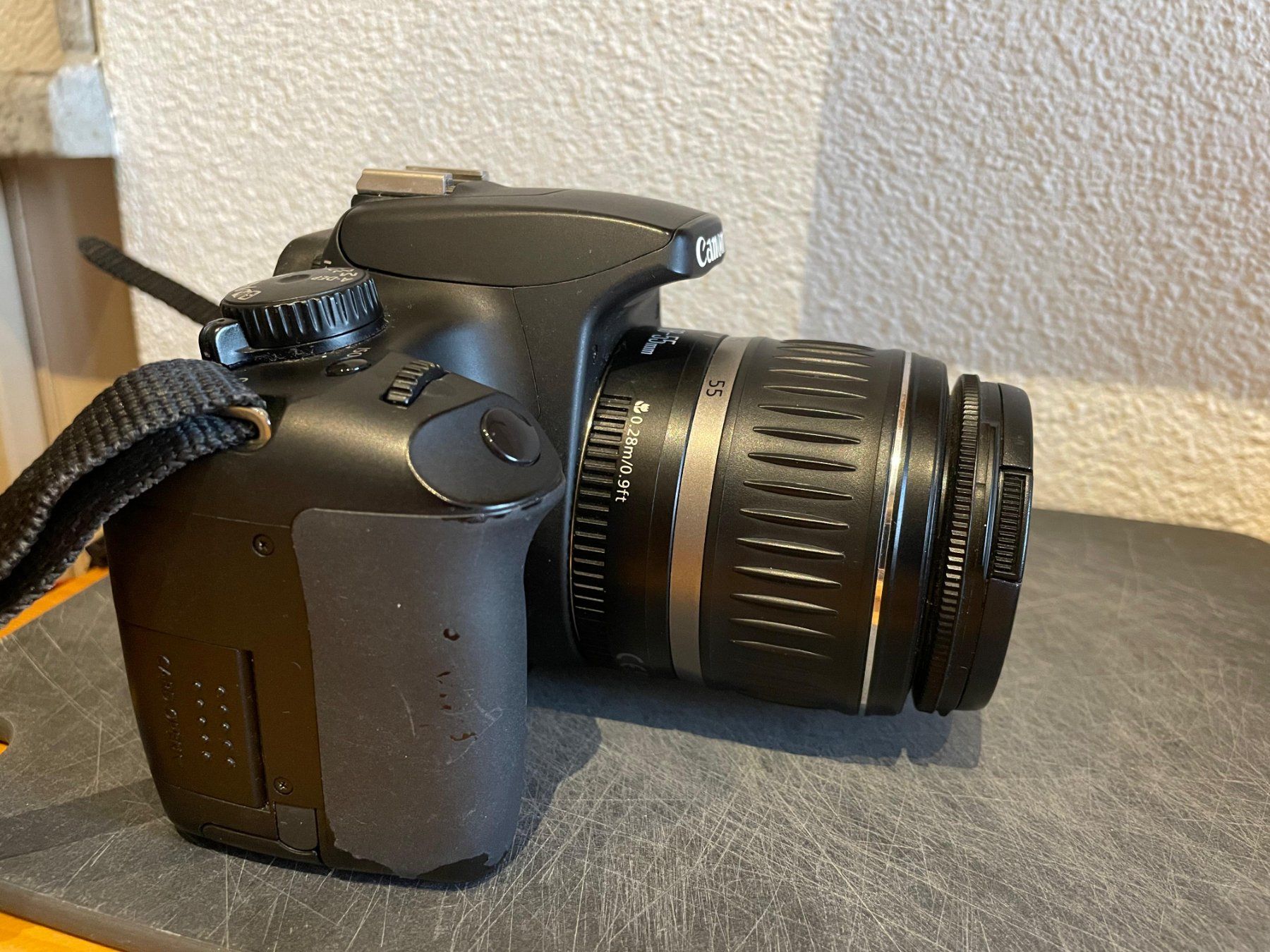 Canon EOS 1000D (ohne Akkuladegerät!) (Gebraucht) in Zürich für CHF 10 ...