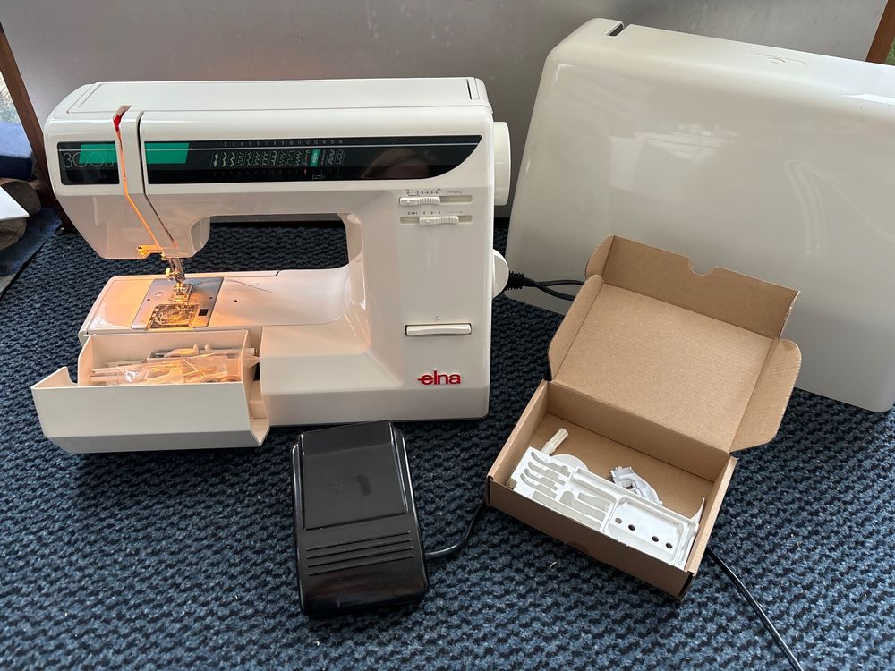 ELNA 3003 Nähmaschine mit Zubehör (Gebraucht) in Konolfingen für CHF 72 ...