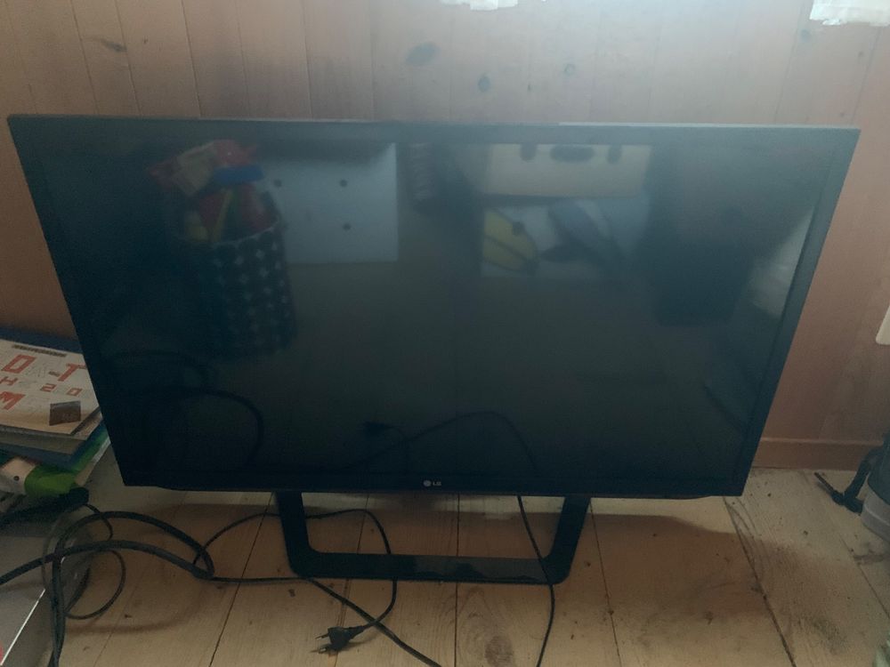 LG Fernseher Occasion, 43 Zoll - Guter Zustand! | Kaufen auf Ricardo