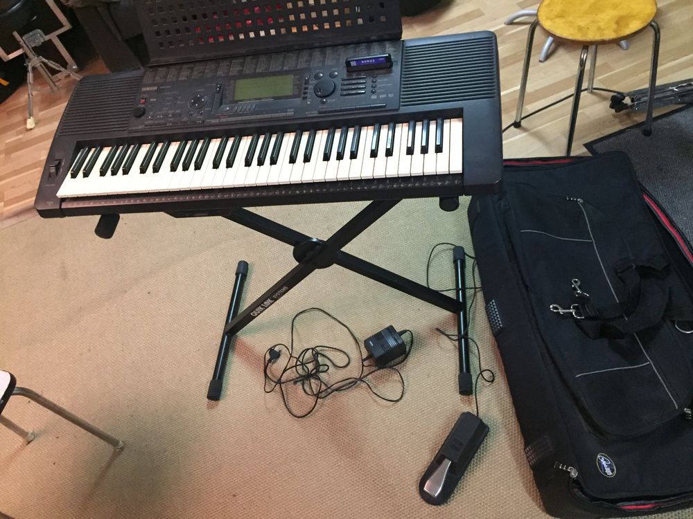 YAMAHA E-Piano SET (Gebraucht) in Zürich für CHF 179 – mit Lieferung ...