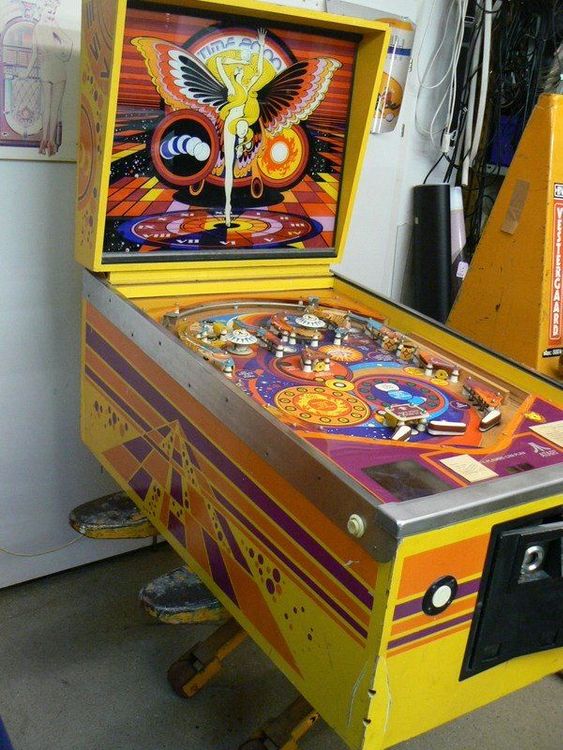 Flipperkasten ATARI " Time 2000 " (Defekt) in Oberlunkhofen für CHF 682 ...