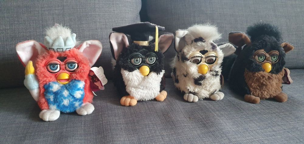 Furby 1ste Generation *das Original* Set 4Stk. (Gebraucht) in St ...