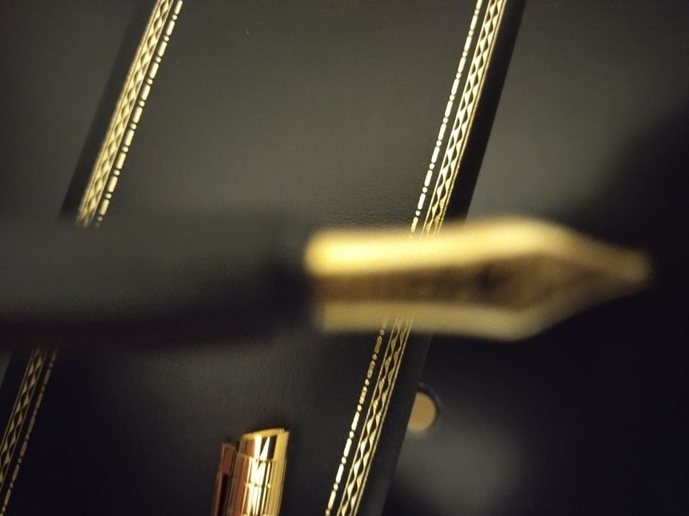 Dunhill 14 carat (Neu und originalverpackt) in Lausanne für CHF 33 ...