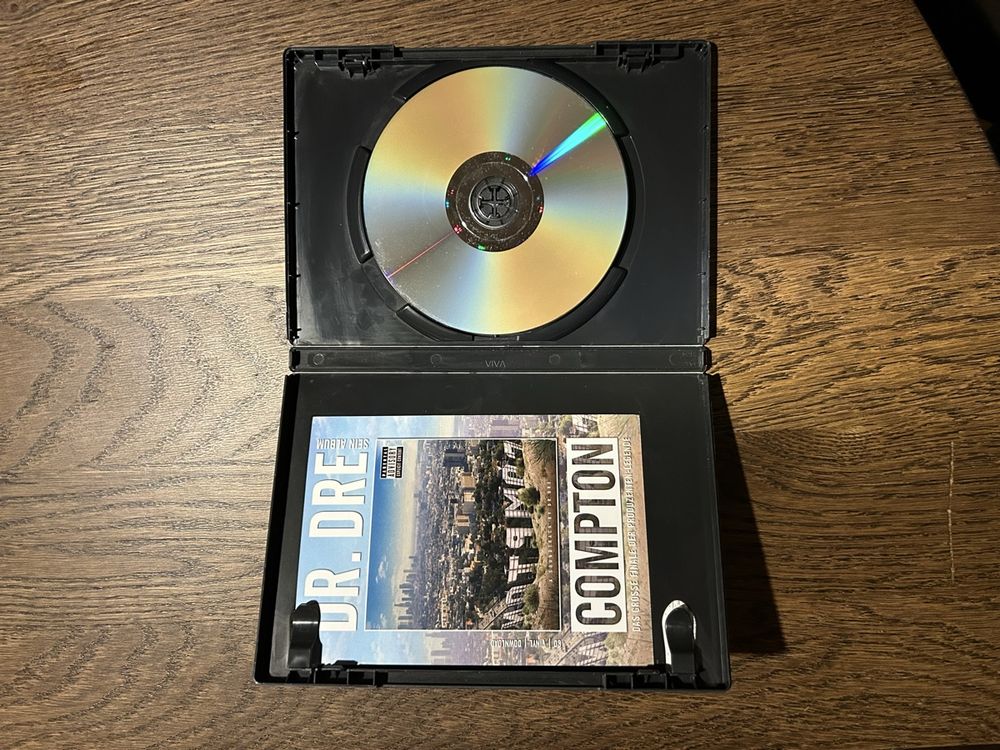 Straight Outta Compton DVD - Filmklassiker zu verkaufen! (Gebraucht) in ...
