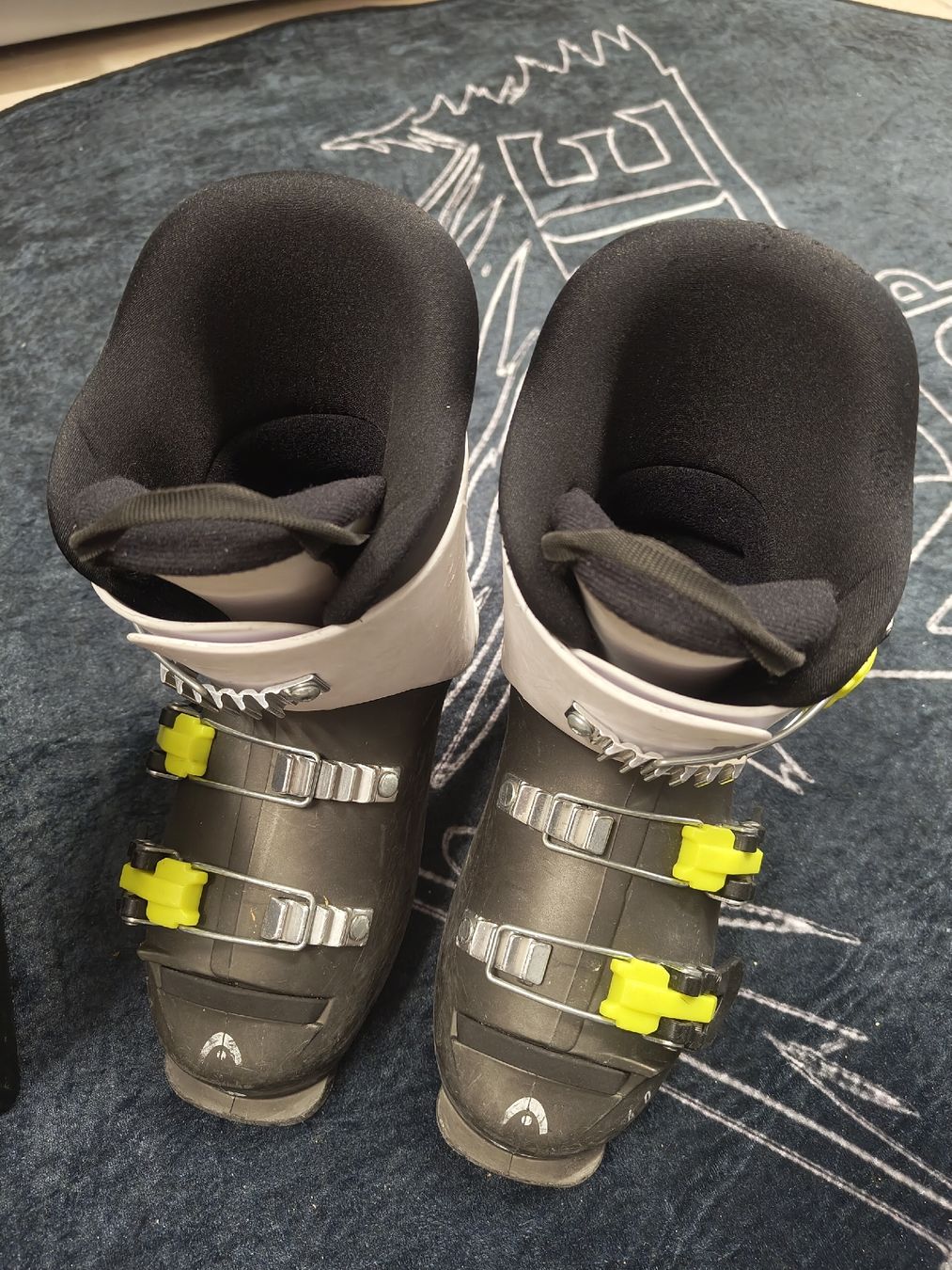 Head Raptor Grösse 32 (Gebraucht) in Montsevelier für CHF 70 – mit ...