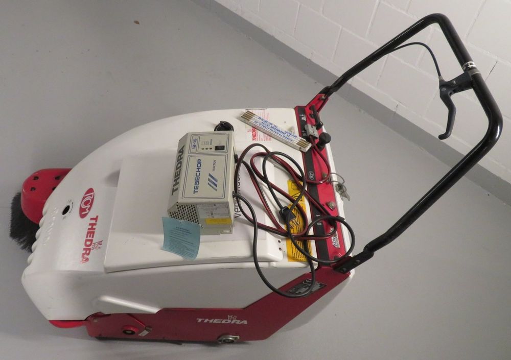 Kehrsaugmaschine Thedra Brava (Gebraucht) in für CHF 170 – nur Abholung ...