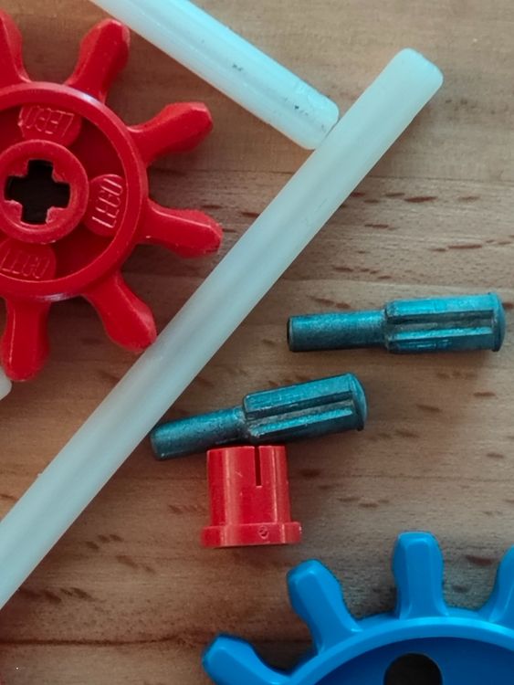 Lego; alte technic Zahnr., weisse Achsen, Metallachsen /V204 | Kaufen auf Ricardo