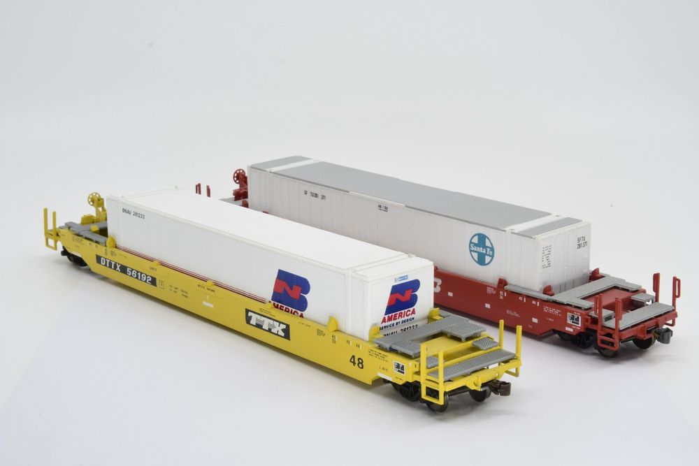 Walthers - 2 Stück Well Cars mit Container DTTX & BN | Kaufen auf Ricardo