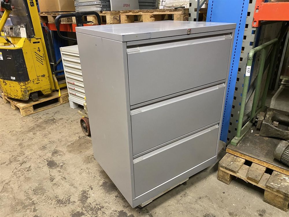 A288 schöner Metall-Aktenschrank ab 1.- (Gebraucht) in Necker für CHF 42 – nur Abholung auf ...