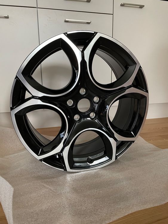 19 Zoll Felgen Set Original VW Golf 8 VIII Queenstown (Neu (gemäss ...