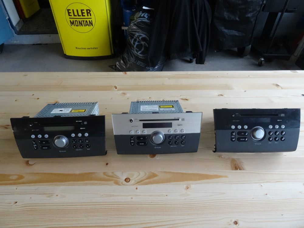 Suzuki Swift original Autoradio 3 Stück | Kaufen auf Ricardo
