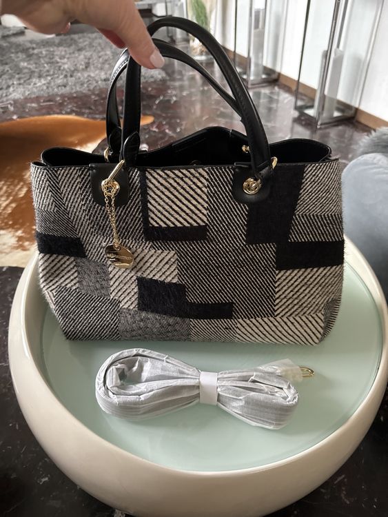 Tasche von Kassandra Neu (Neu und originalverpackt) in Vezia für CHF 29 ...