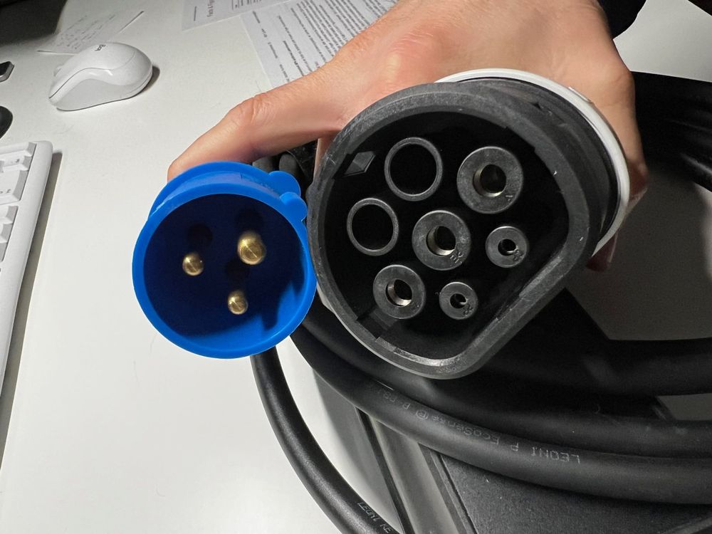 E-Auto-Ladegerät mit Kabel-Steuerung; Typ 2/CEE Caravan (Gebraucht) in ...