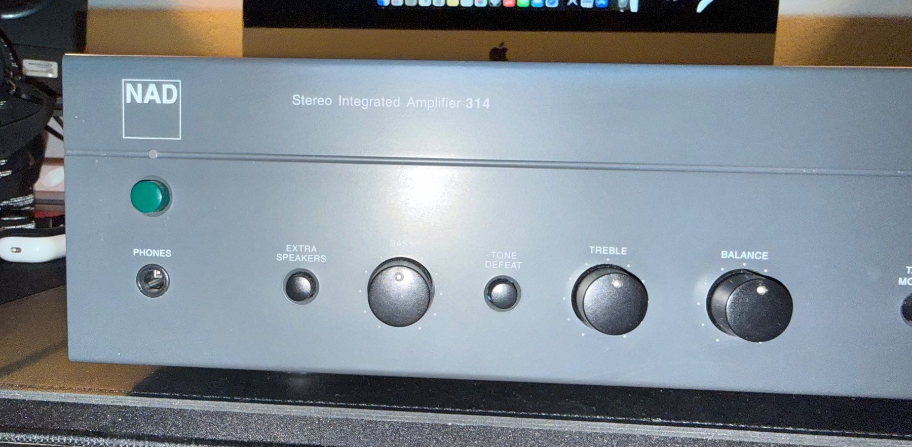 Amplificateur stereo NAD 314 - Défectueux (Défectueux) à St-Séverin ...