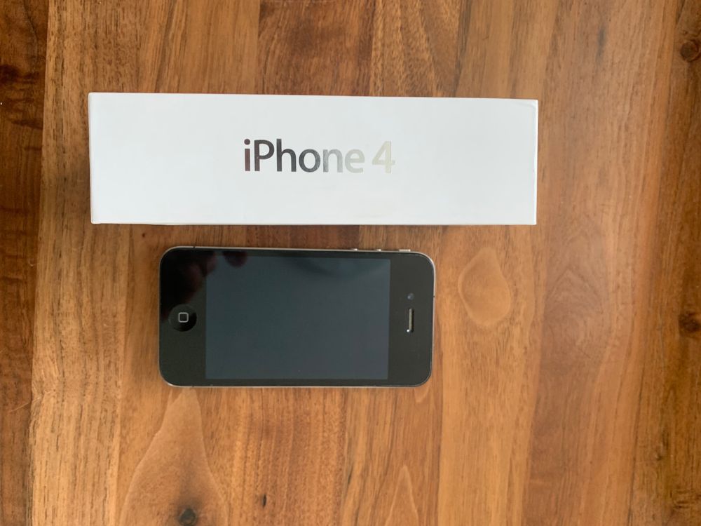 Iphone 4 inklusive Zubehör (Gebraucht) in Schüpfen für CHF 20 – mit Lieferung auf Ricardo kaufen