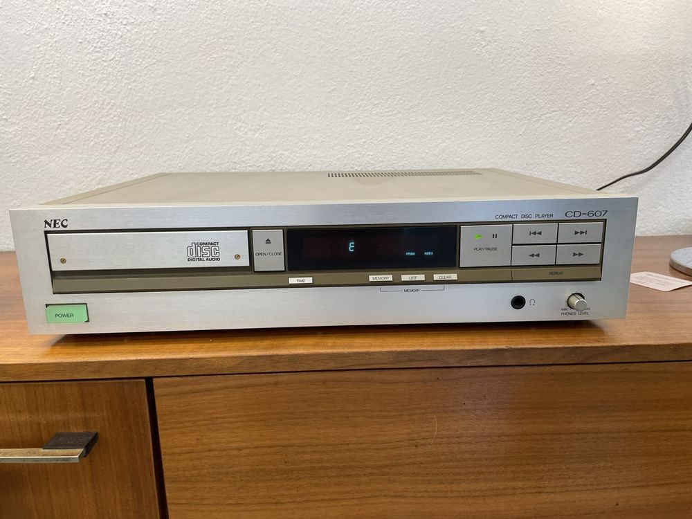 NEC CD 607 Player 80er Jahre Defekt (Defekt) in Schliern b. Köniz für CHF 2 – mit Lieferung auf ...