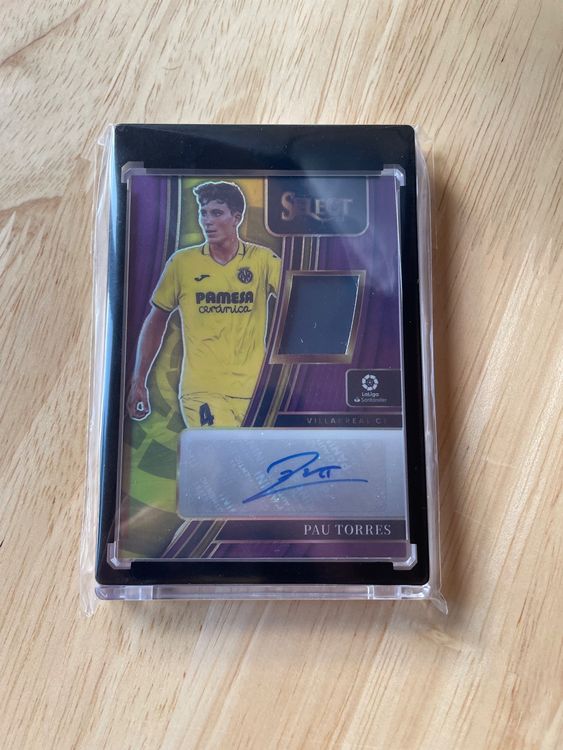 Panini Select Pau Torres Autogramm Patch /25 | Kaufen auf Ricardo