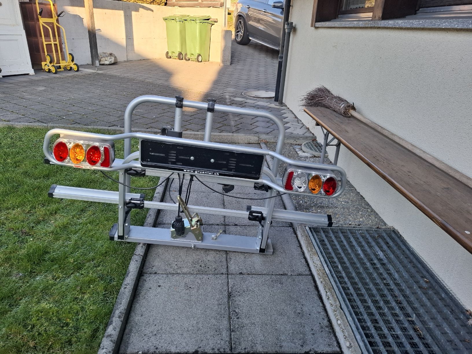 Fahrradträger für Anhängerkupplung Top Zustand! Für 2 Velos (Gebraucht ...