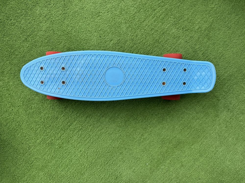 Blaues Pennyboard Cruiser für den Sommer! (Gebraucht) in Zumikon für CHF 15 – nur Abholung auf ...