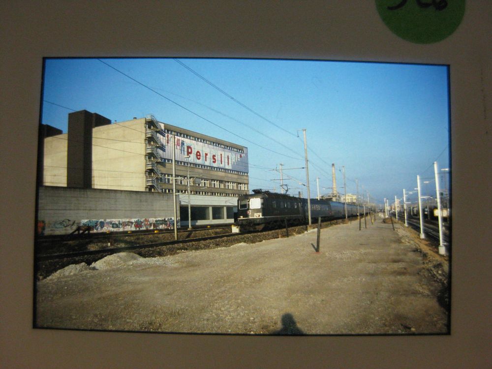 Dia: SBB Muttenz Re 6/6 1998 (Neu (gemäss Beschreibung)) in Malters für ...