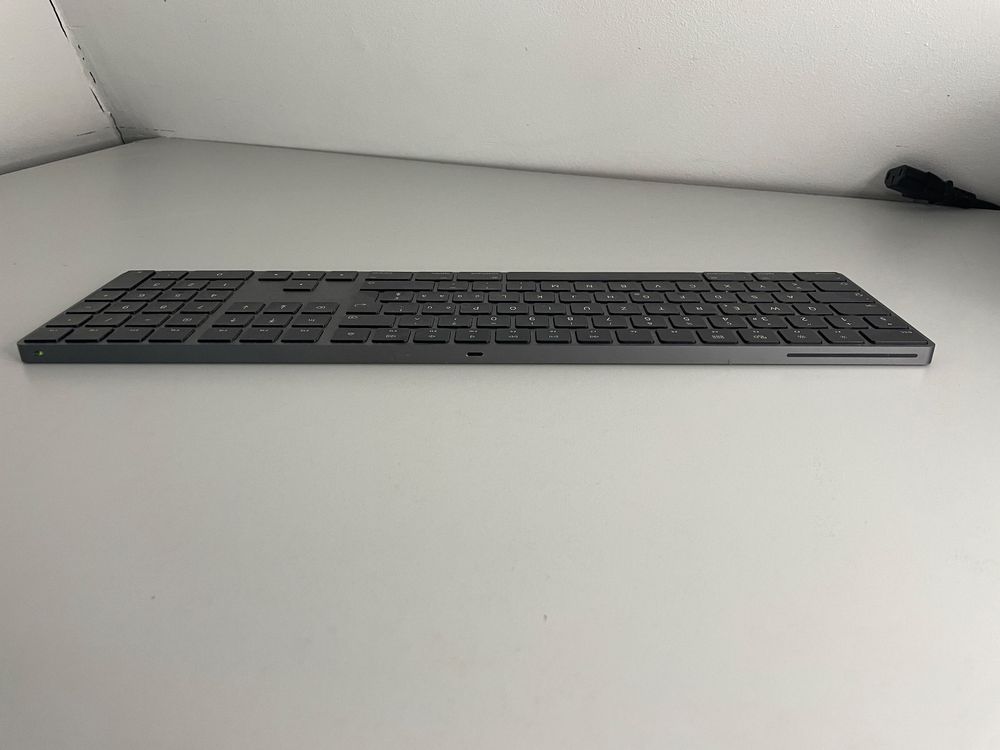 Apple Magic Keyboard CH in Space Gray | Kaufen auf Ricardo