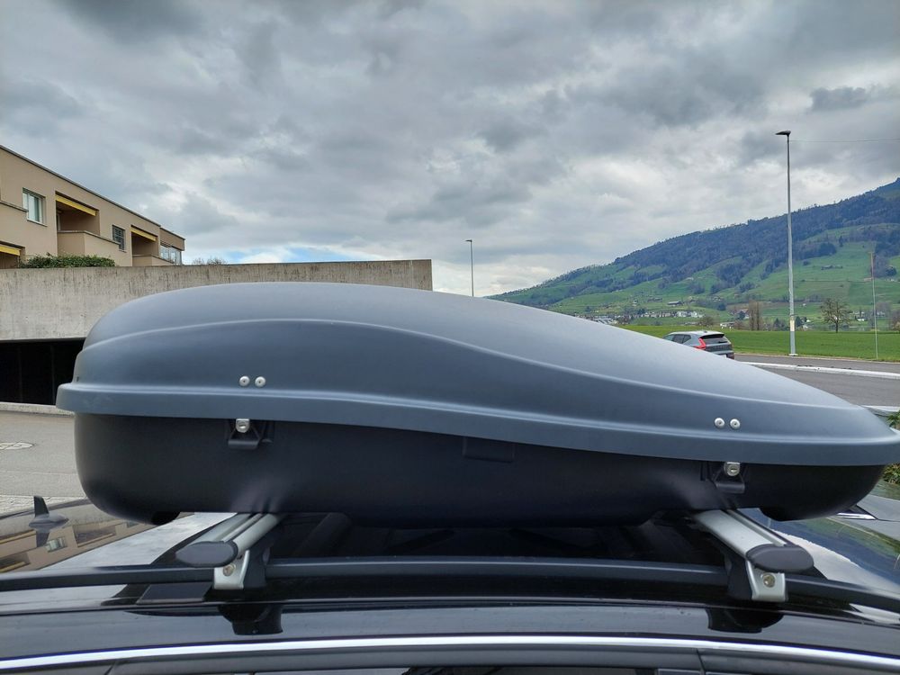 Dachbox 450l mit Universalträgern für Dachreling (D'occasion) à ...