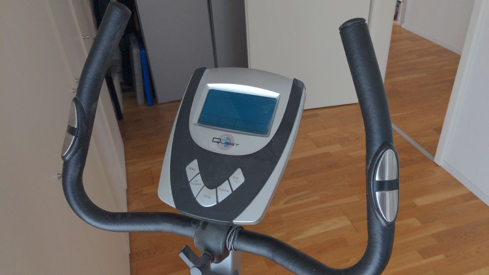 Fitness Velo Body Quest (Defekt) in Sutz für CHF 50 – nur Abholung auf ...