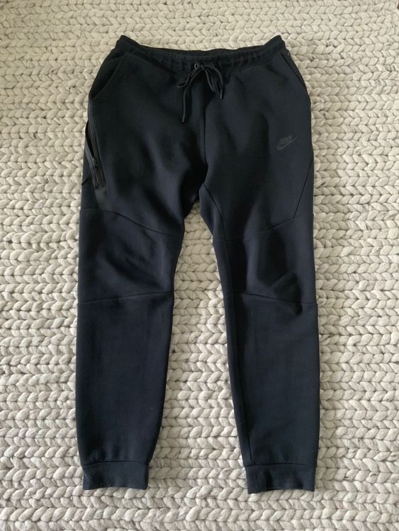 Nike Tech Fleece Hose Gr.M (Gebraucht) in Bülach für CHF 30 – mit ...