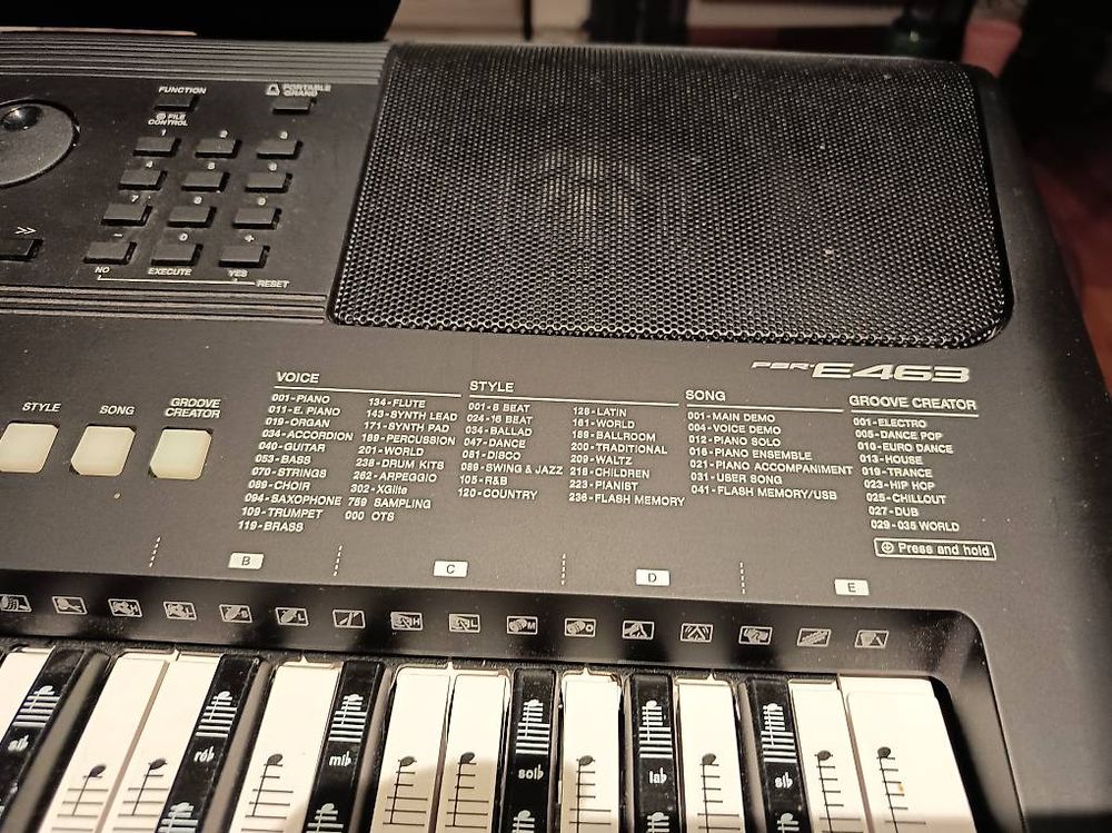 Yamaha PSR E463 (Gebraucht) in Corcelles-le-Jorat für CHF 200 – nur ...