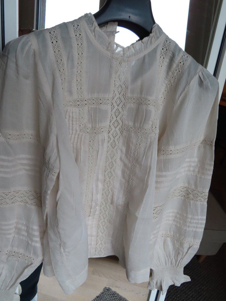 Néo Noir! wunderschöne Bluse Gr. 36 ein TRAUM (Neu und originalverpackt ...