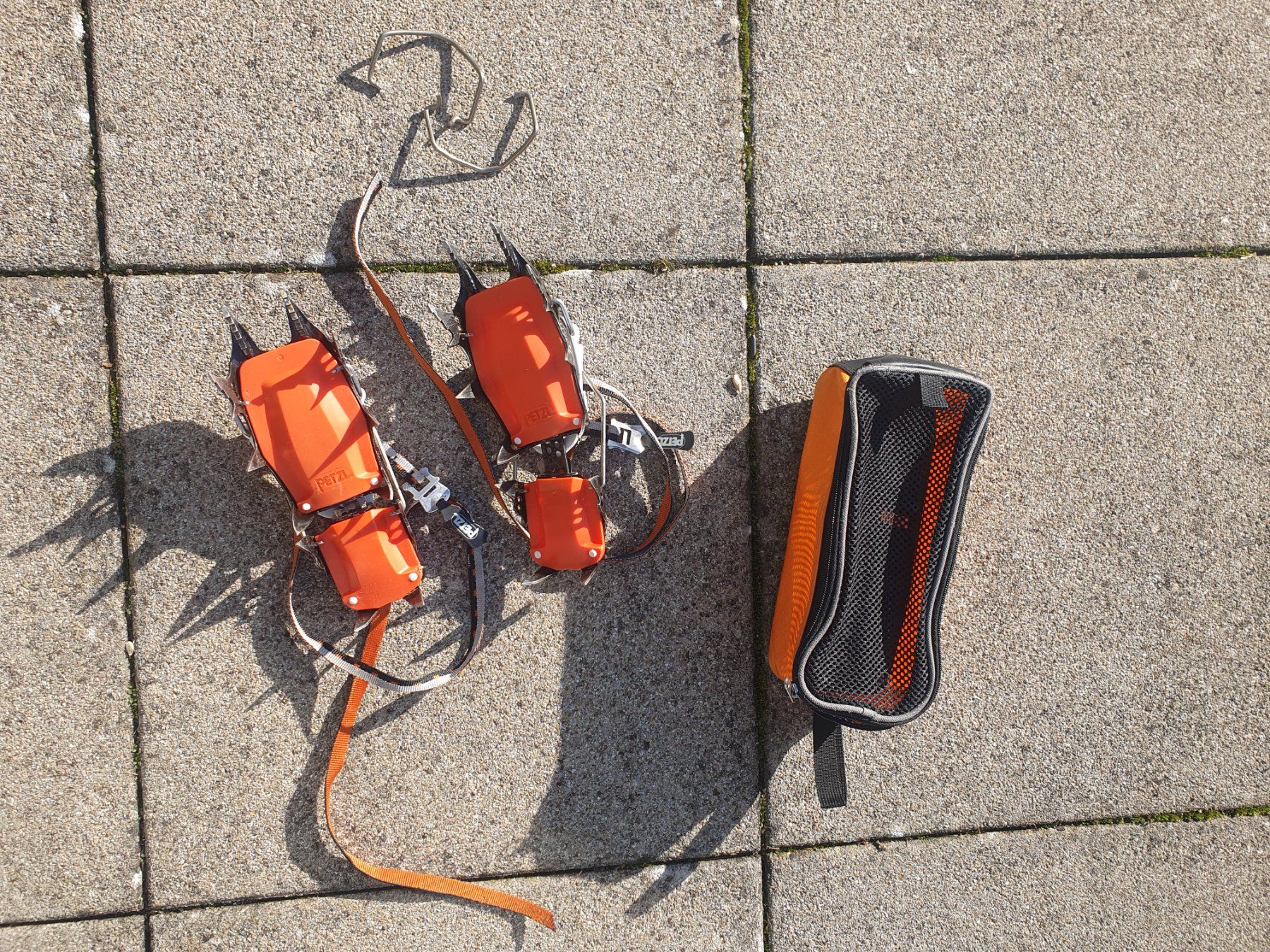 Cranmpons Petzl Sarken (Gebraucht) in Magglingen/Macolin für CHF 90 ...