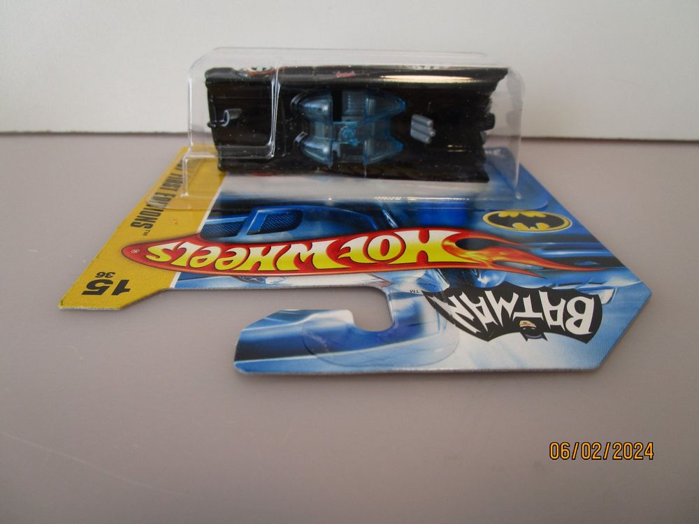 HOT WHEELS TV BATMOBILE - K6147 (Neu und originalverpackt) in Chêne ...