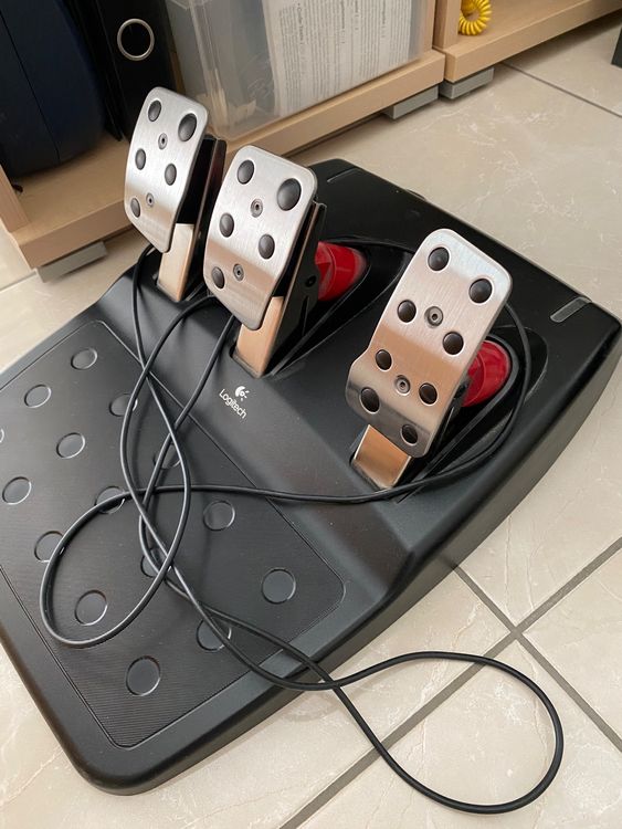 Logitech G27 Racing und Pedal Set | Kaufen auf Ricardo