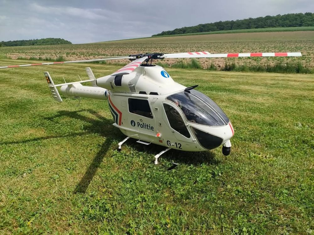 Vario Helicopter MD-902 NOTAR (Gebraucht) in Oron-la-Ville für CHF 3000 ...