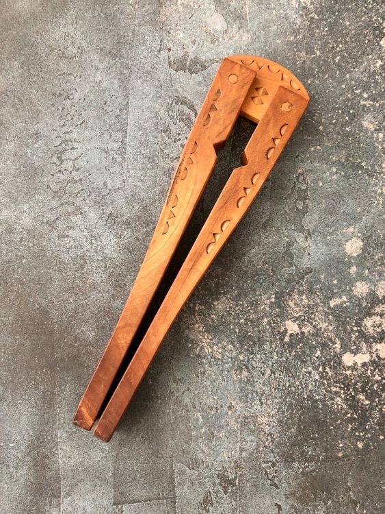 Vintage Nussknacker aus Holz handgemacht geschnitzt (Gebraucht) in Kloten für CHF 19 – mit ...