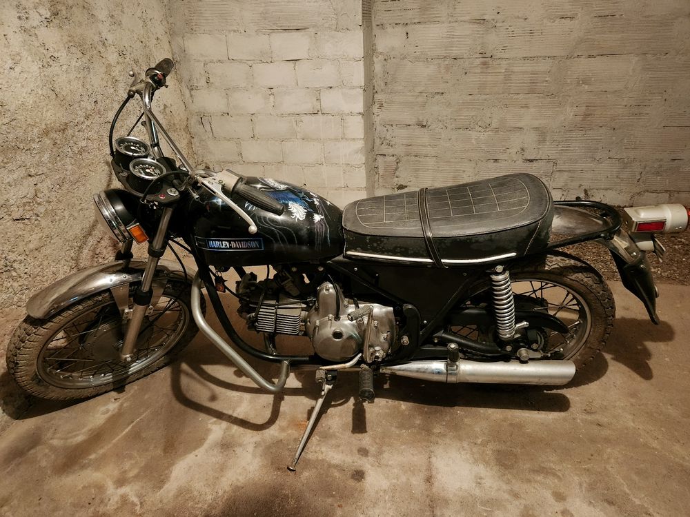 Aermacchi Harley Davidson AMF 350cc Motorrad Scheunenfund (Defekt) in ...