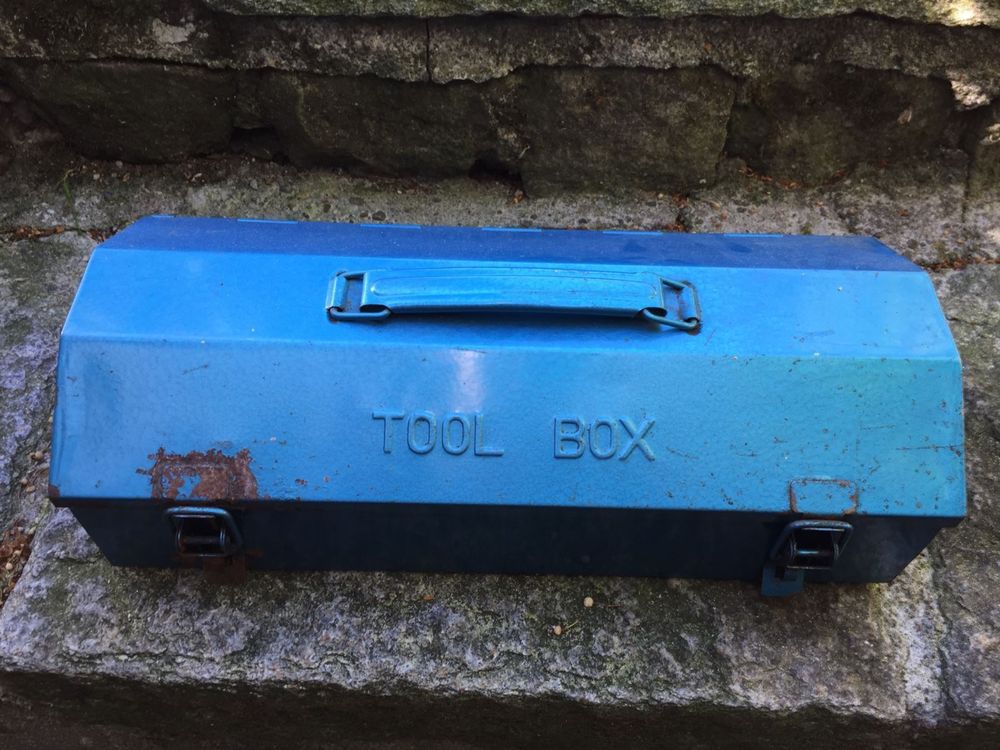 Antike Werkzeugkiste/Tool Box mit Patina | Kaufen auf Ricardo