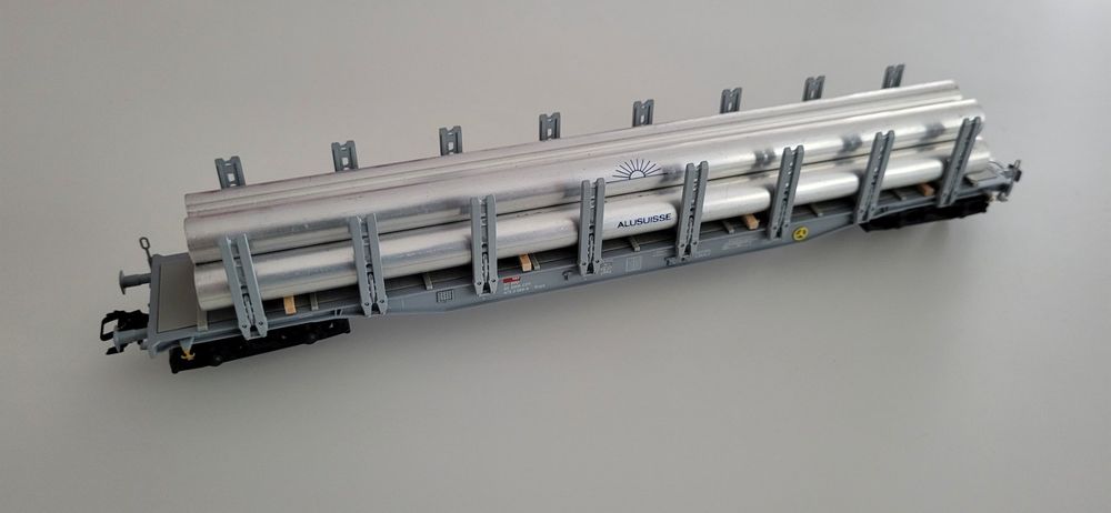 Märklin 47715 Flachwagen mit Alusuisse Röhren H0 AC OVP (Neuf avec ...
