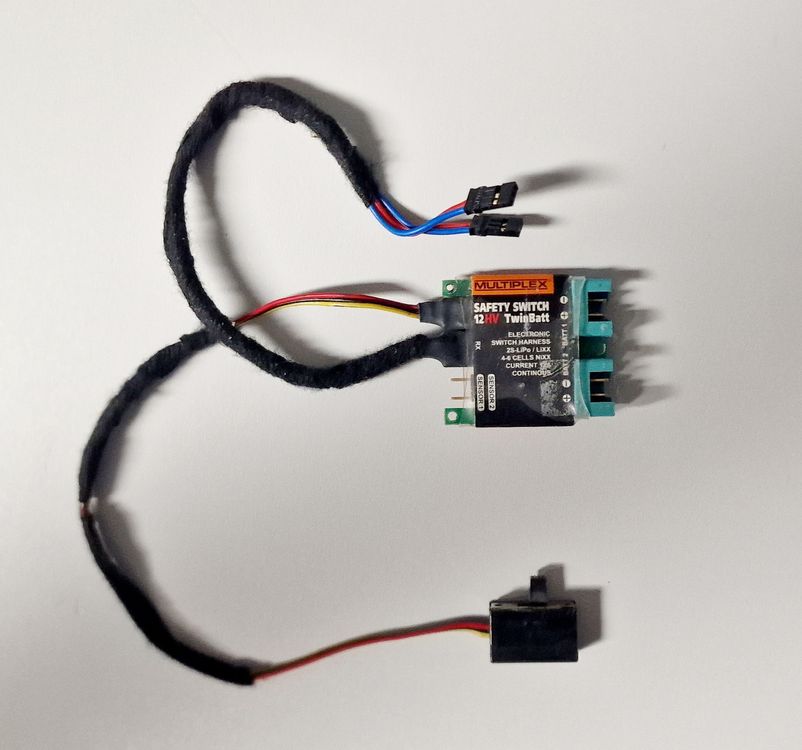 Multiplex Safety Switch Twin Batt 12HV (Gebraucht) in Klingnau für CHF ...