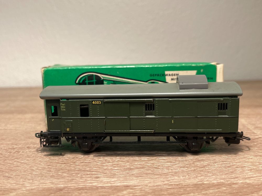 Märklin 4041 Gepäckwagen mit Schlusslichtern H0 OVP (1) (Gebraucht) in ...