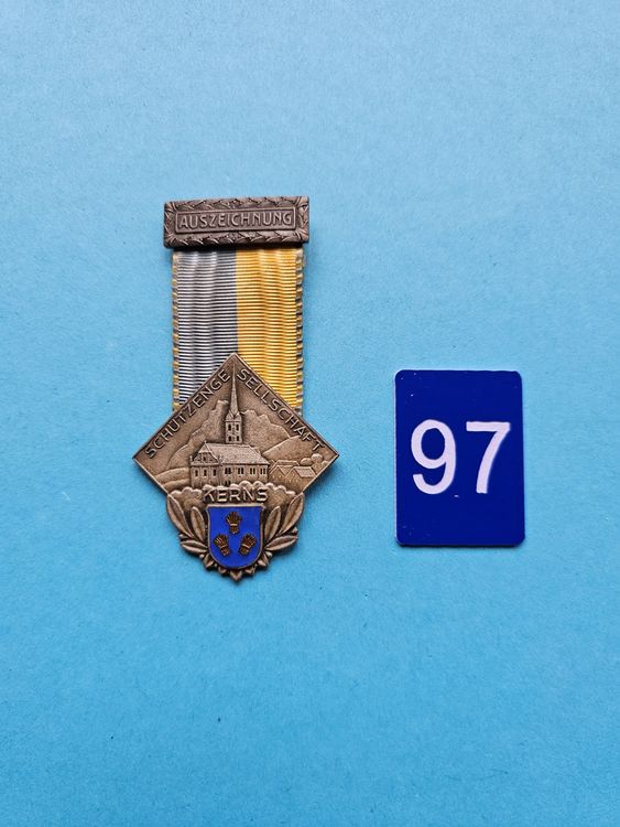 KERNS SCHIESSEN KRANZABZEICHEN MEDAILLEN MÜNZEN (Gebraucht) in Ermatingen für CHF 6.5 – mit ...