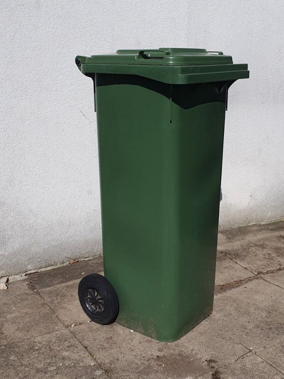 Conteneur poubelle SULO verte à roulettes 140 litres (Gebraucht) in ...