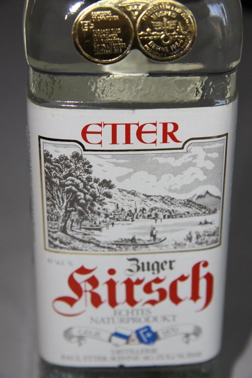 Zuger Kirsch Etter, Medaille d'Or (Gebraucht) in Baar für CHF 50 – mit Lieferung auf Ricardo kaufen
