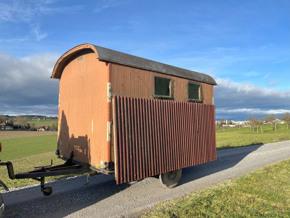 Hühnerhaus - Baustellenwagen - Hühnermobil - Bauwagen (Defekt) in ...